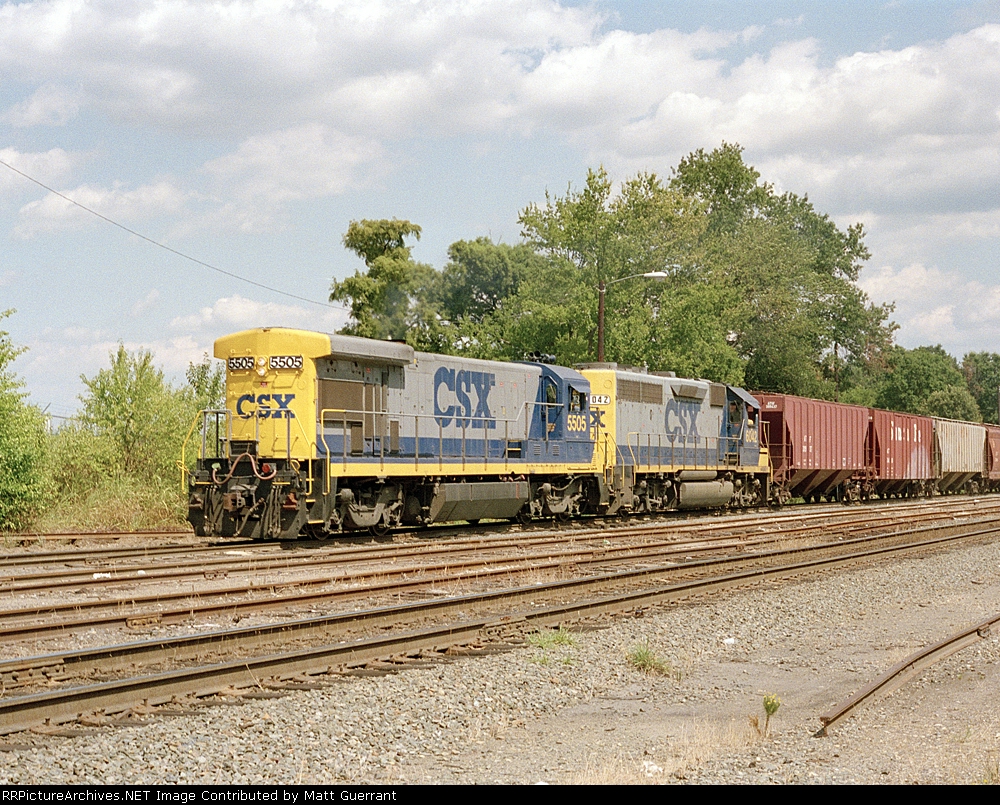 CSX B30-7 5505, CSX GP40-2 6042